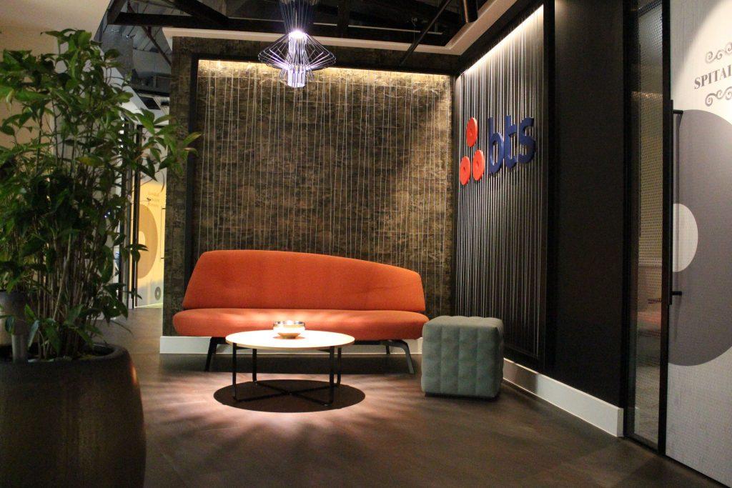 Flowise - Build AI Agents, Visually